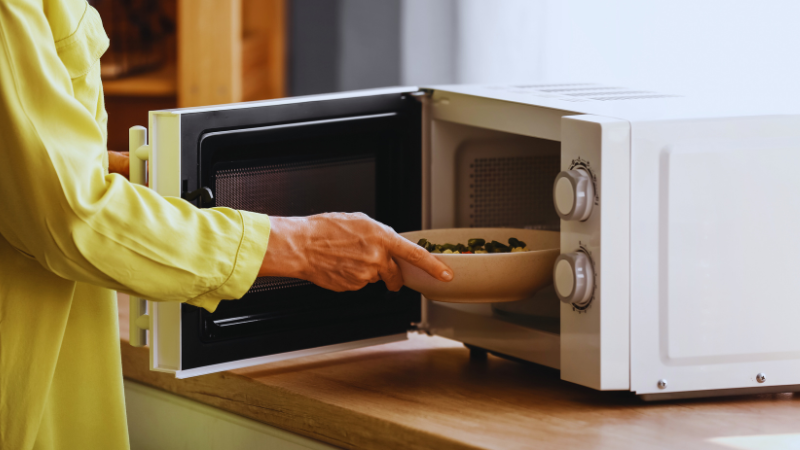 What Size Microwave Fits A Dinner Plate? Everything You Want to Know ...